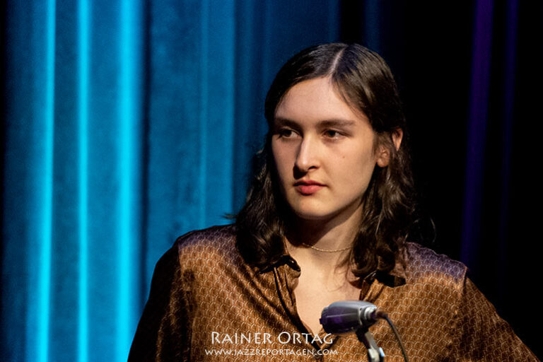 Carlotta Armbruster - Jazzreportagen.com