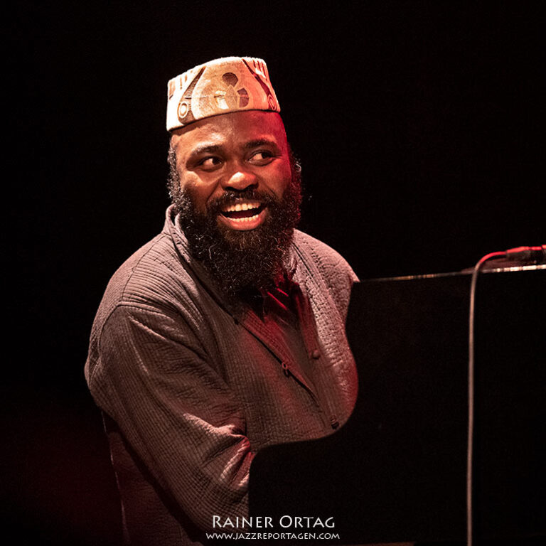 Nduduzo Makhathini - Jazzreportagen.com