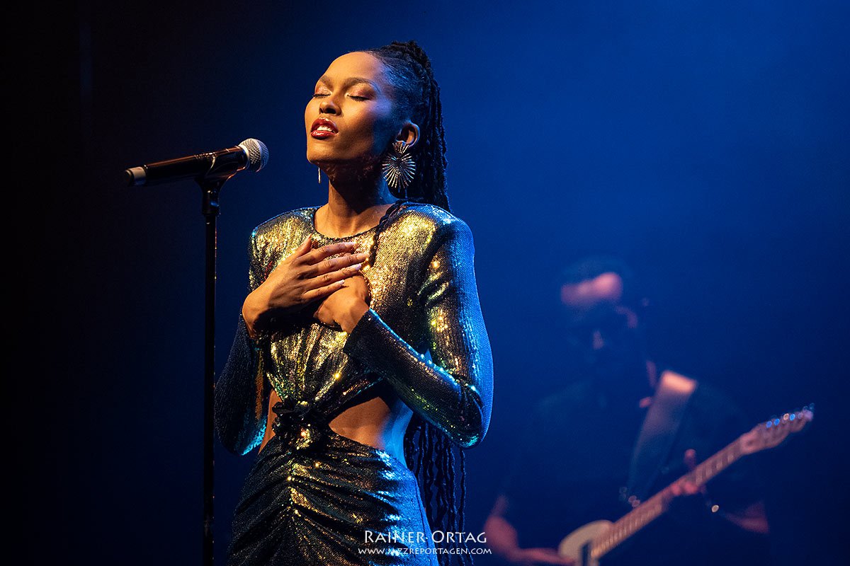 Thabilé im Theaterhaus Stuttgart - Jazzreportagen.com